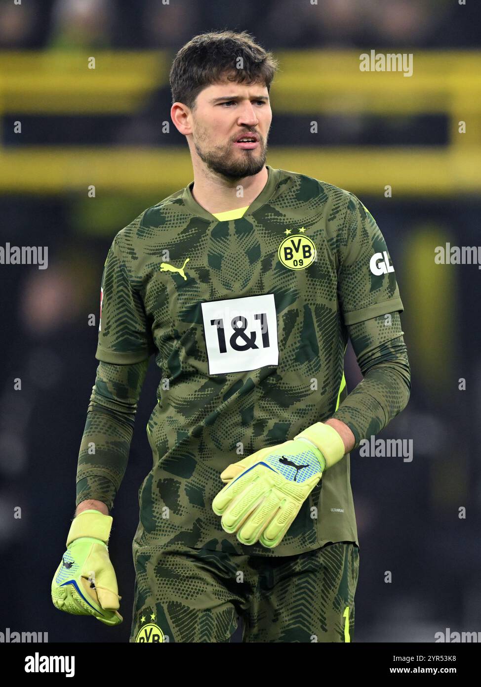 DORTMUND - Borussia Dortmund goalkeeper Gregor Kobel during the ...