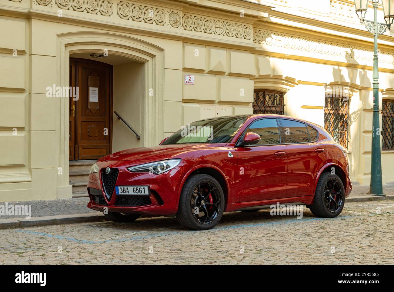 A picture of a red Alfa Romeo Stelvio Stock Photo - Alamy