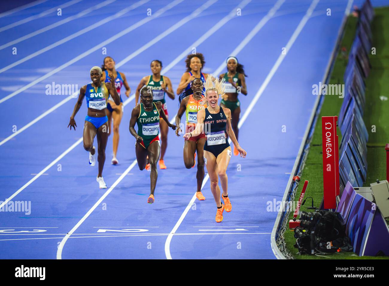 Keely Hodgkinson winning in the 800 meters at the Paris 2024 Olympic Games Stock Photo - Alamy
