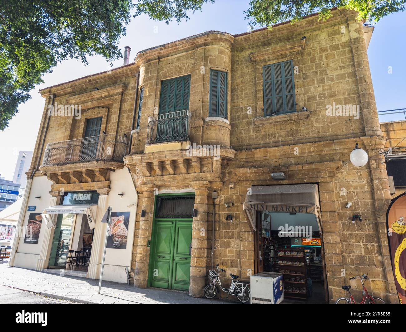 Historic Building Facade Stock Photo - Alamy