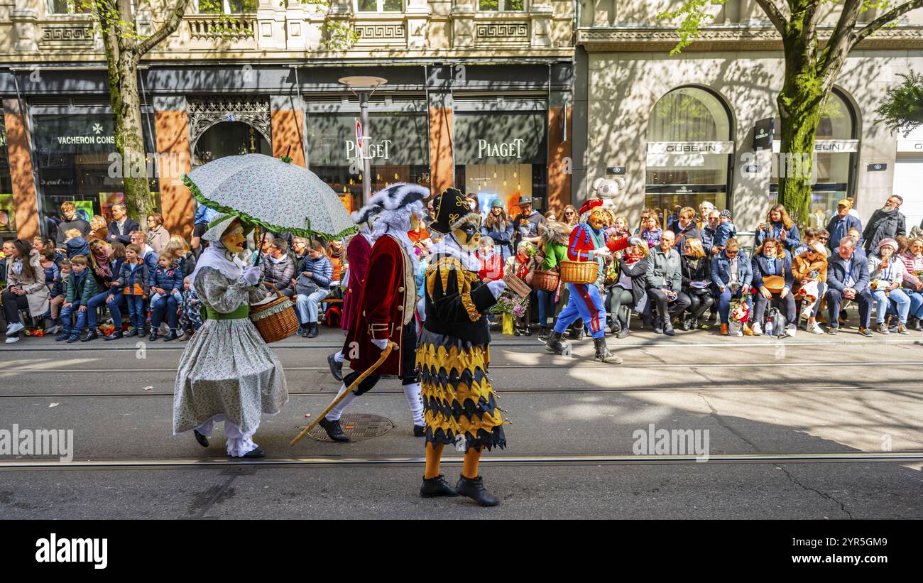 Participants dressed up as jesters from the guest canton of Schwyz ...