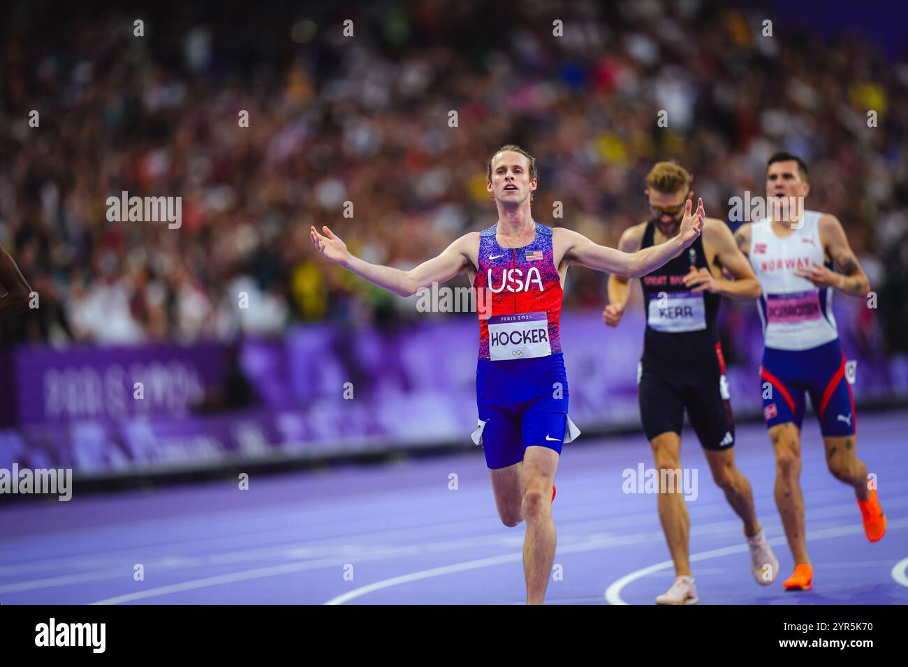 Cole Hocker winning in the 1500 meters at the Paris 2024 Olympic Games ...