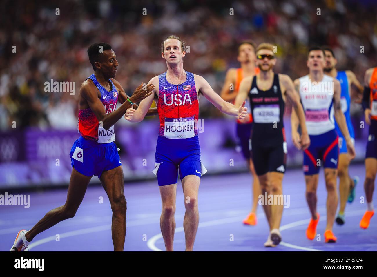 Cole Hocker winning in the 1500 meters at the Paris 2024 Olympic Games ...