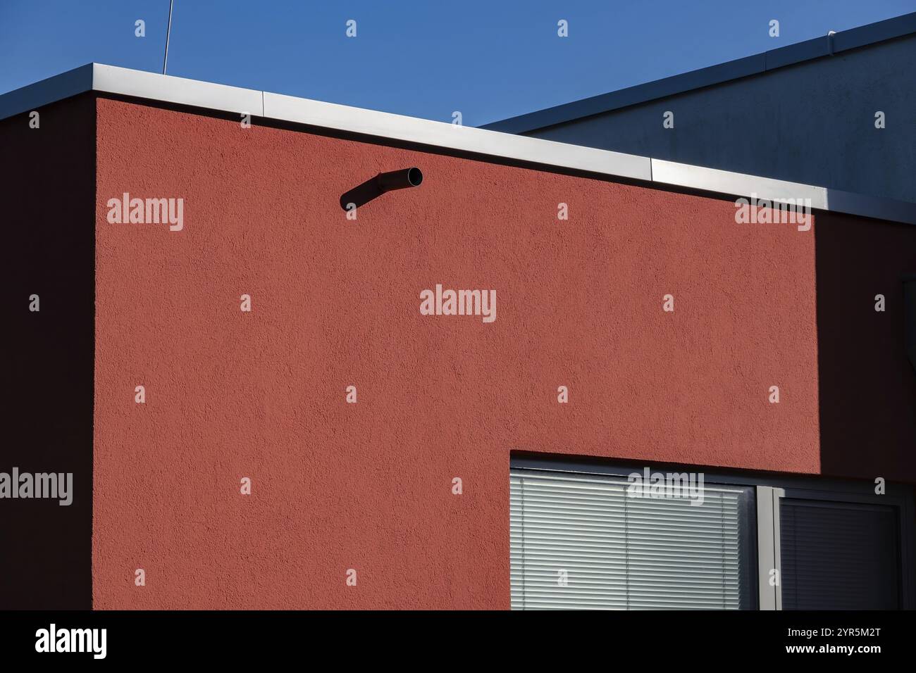 Facade of an modern large house, wall with windows Stock Photo - Alamy