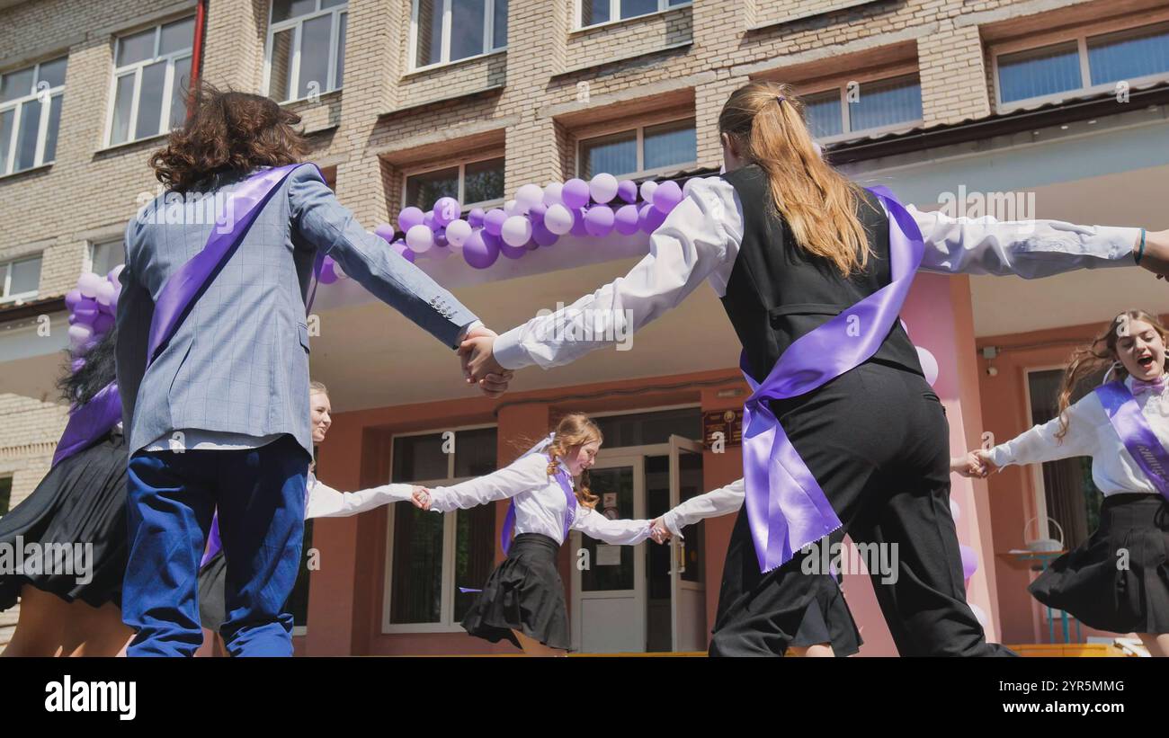 Graduates dancing traditional dance hi-res stock photography and images ...