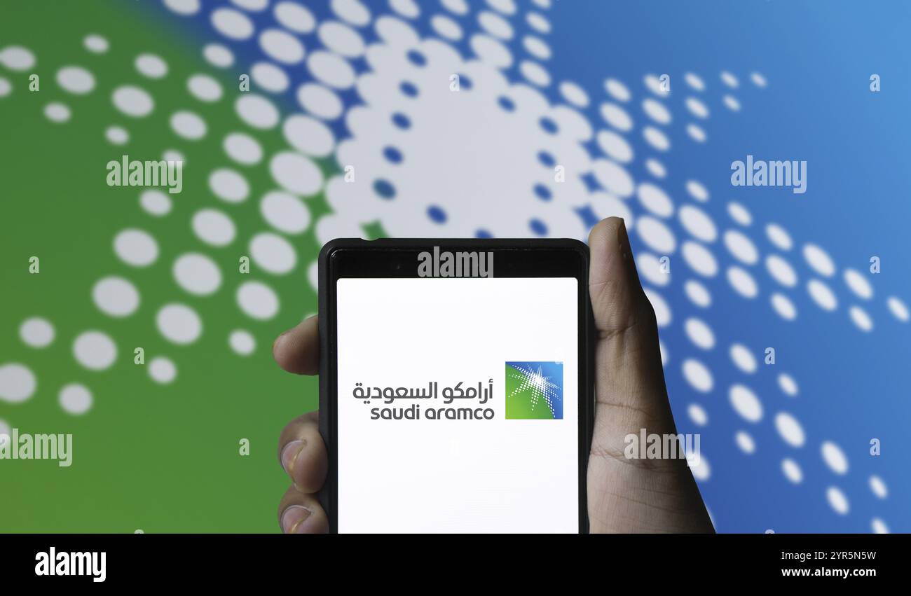 Saudi aramco logo on smartphone Stock Photo - Alamy