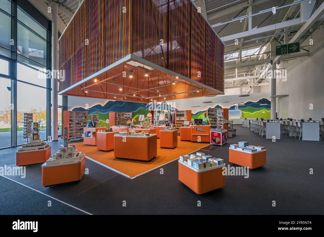 Museum shop hi-res stock photography and images - Alamy