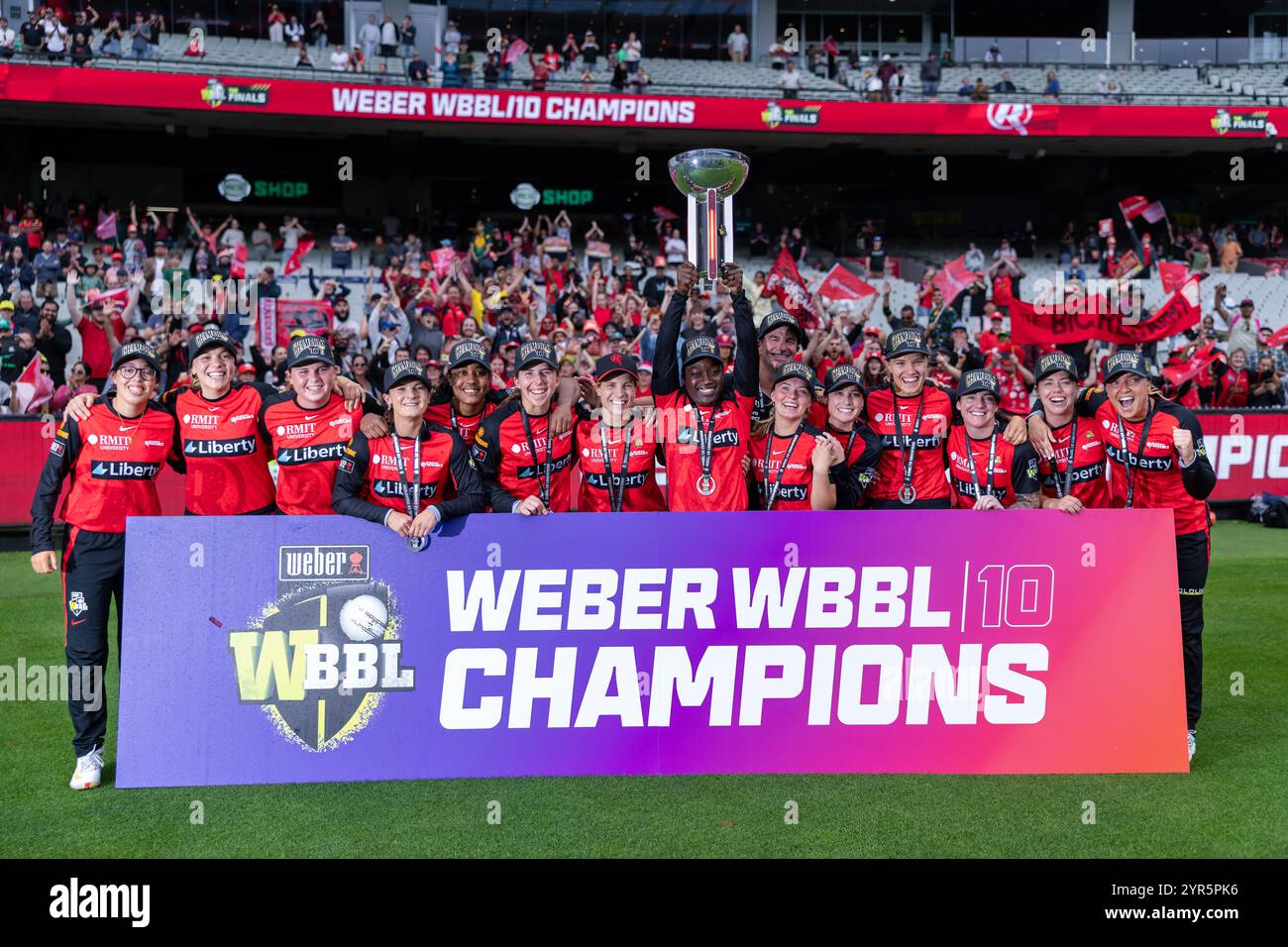 Big bash league trophy hi-res stock photography and images - Alamy