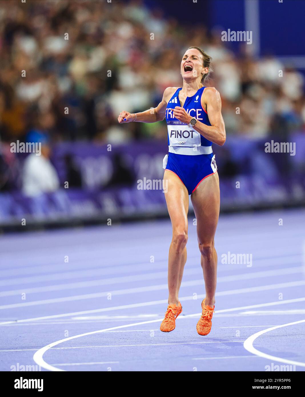 Alice Finot participating in the 3000 metres steeplechase at the Paris ...