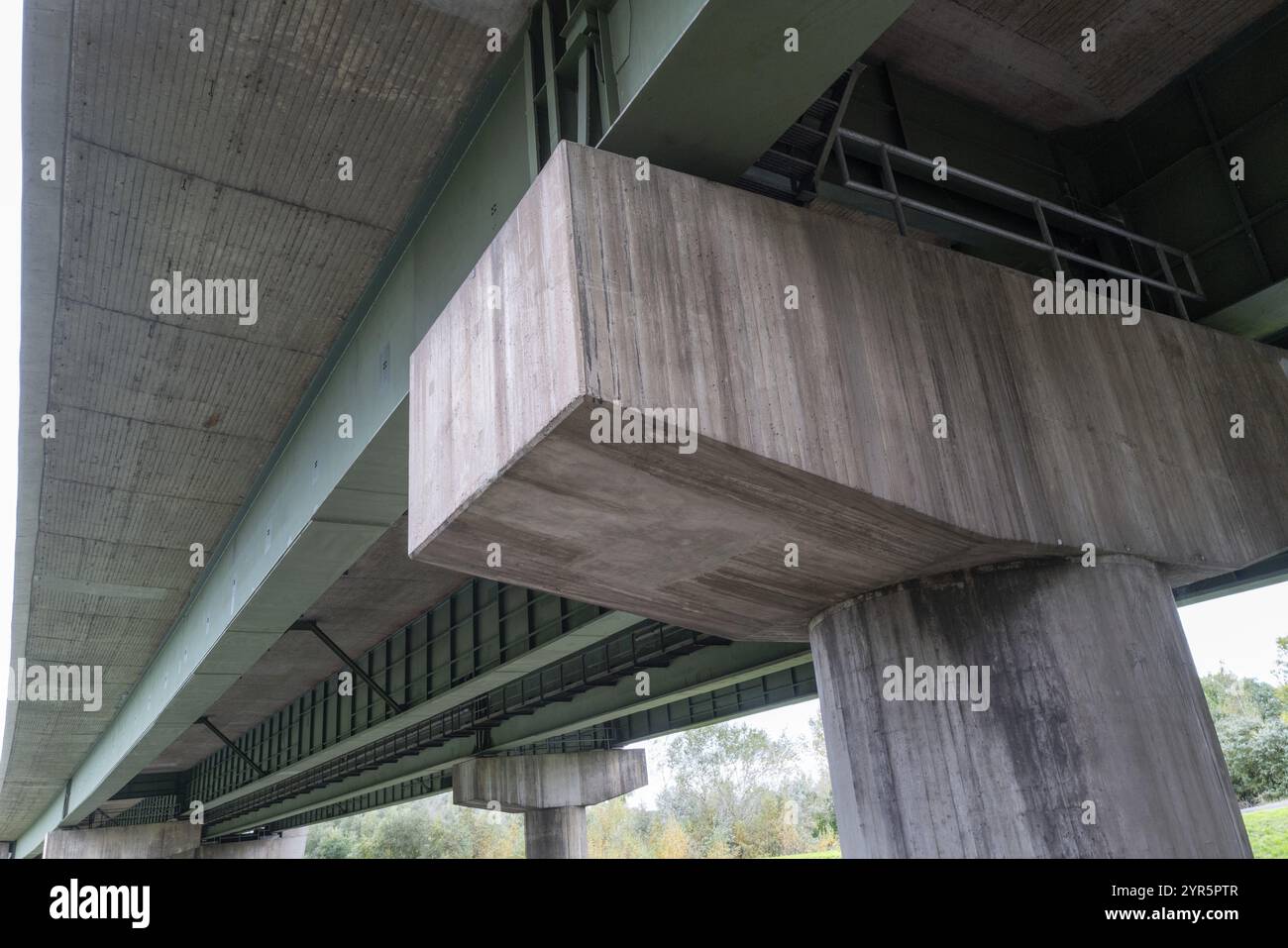 Motorway bridge over the river Stock Photo - Alamy