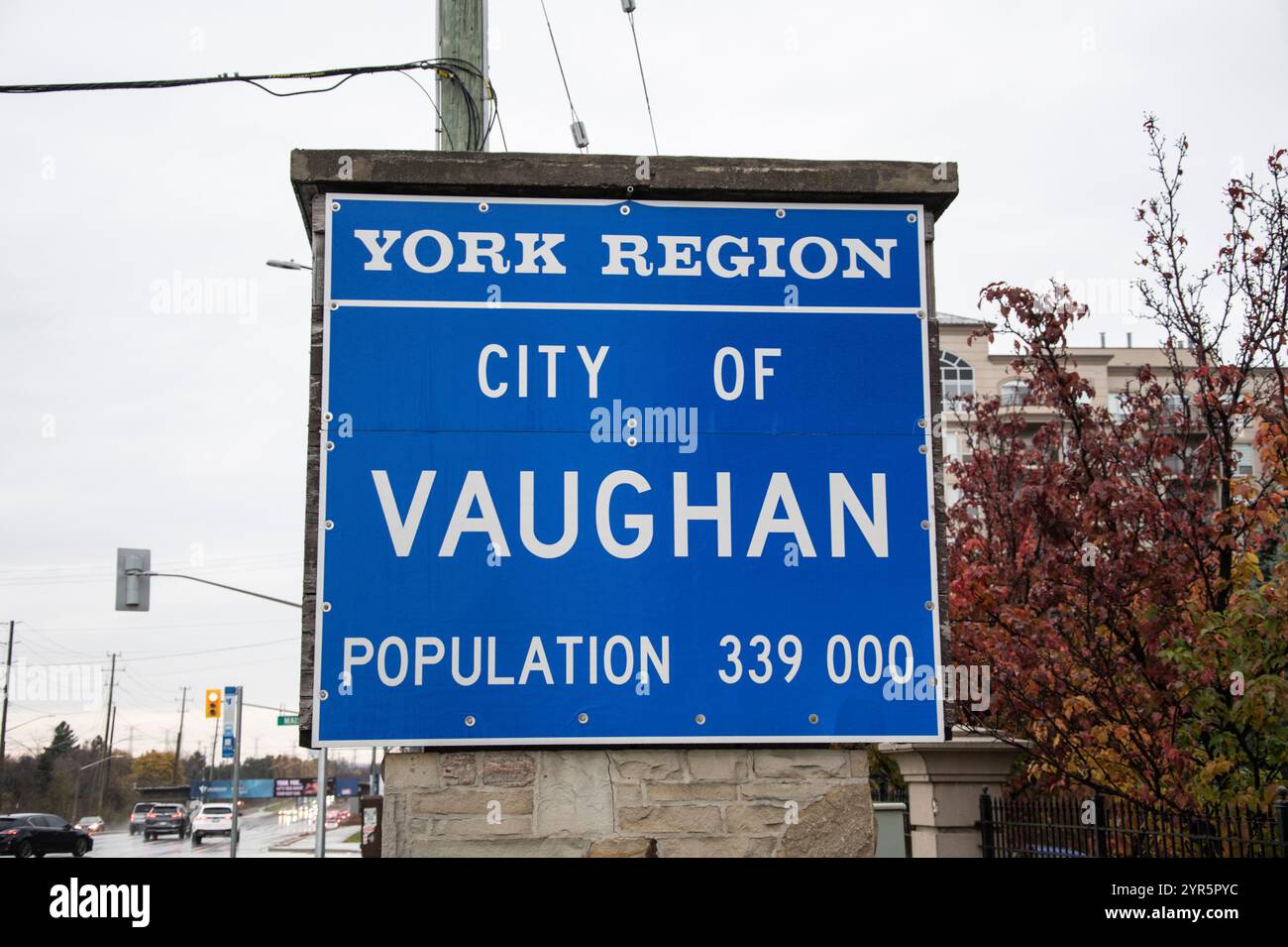 Welcome to the city of Vaughan York Region sign on Dufferin Street in ...