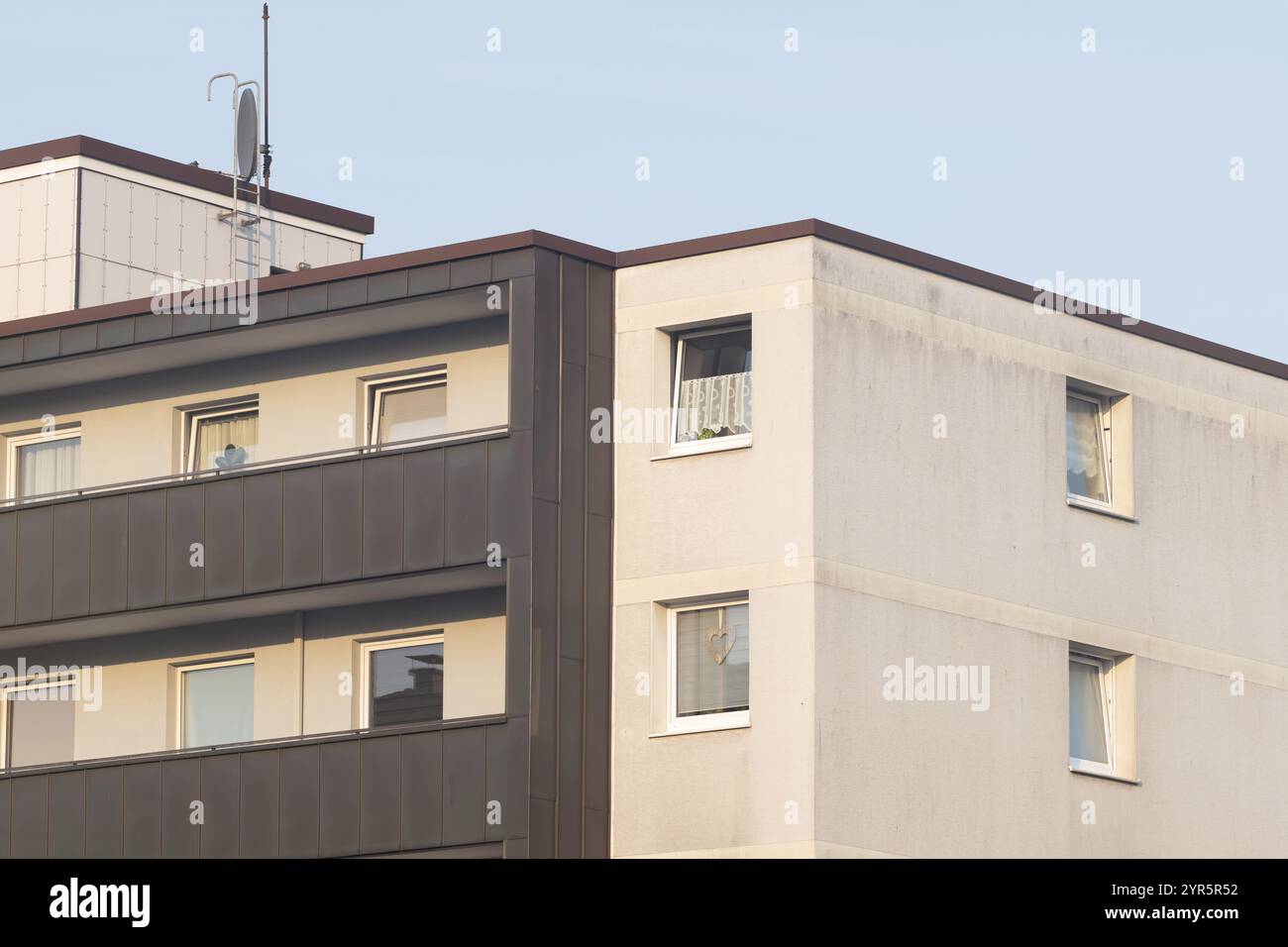 Facade of an modern large house, wall with windows Stock Photo - Alamy