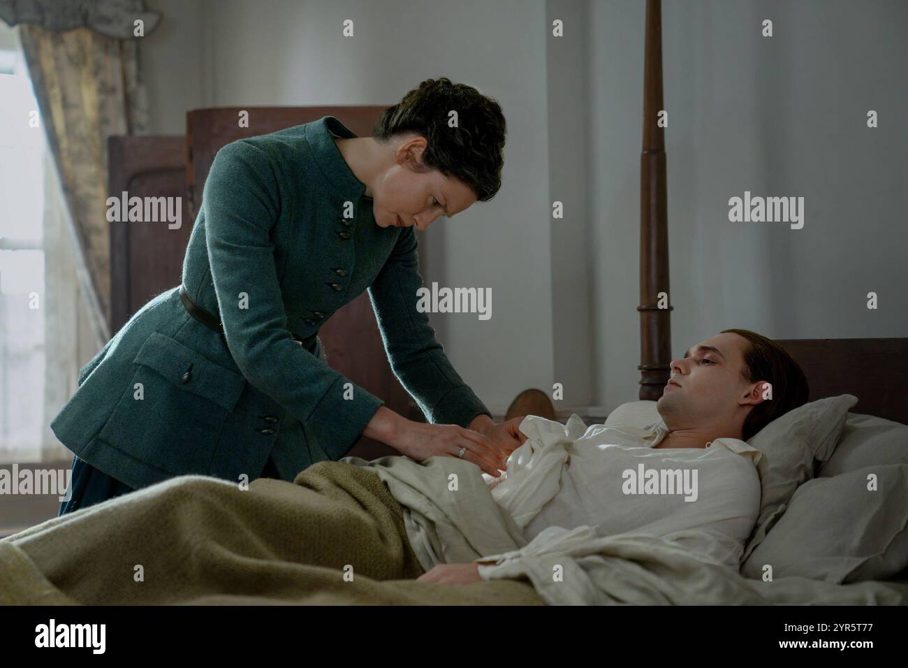 OUTLANDER, from left: Caitriona Balfe, Harry Jarvis, (Season 7, ep. 710 ...