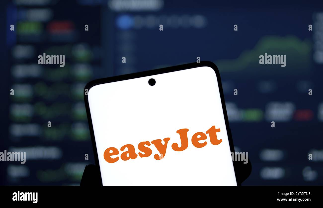 Easyjet airlines logo hi-res stock photography and images - Alamy