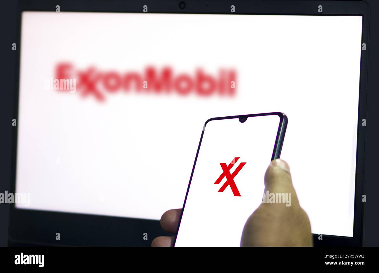 Exxonmobil logo on smartphone Stock Photo - Alamy