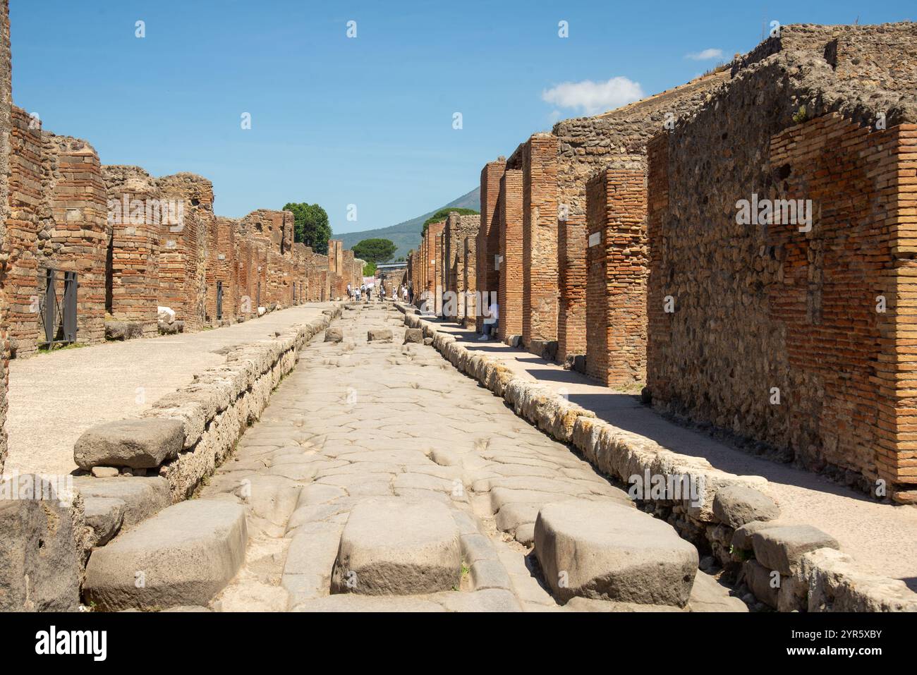 Antique building remains hi-res stock photography and images - Alamy
