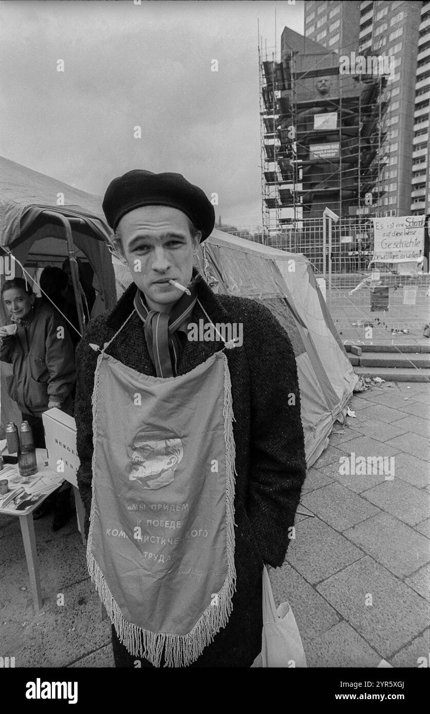 In center berlin on Black and White Stock Photos & Images - Alamy
