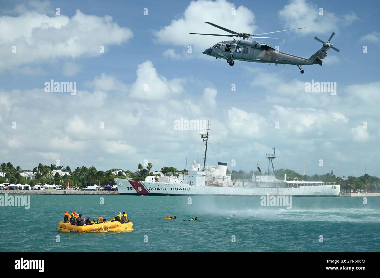 Reservists from the 445th Operation Group’s 89th Airlift Squadron ...