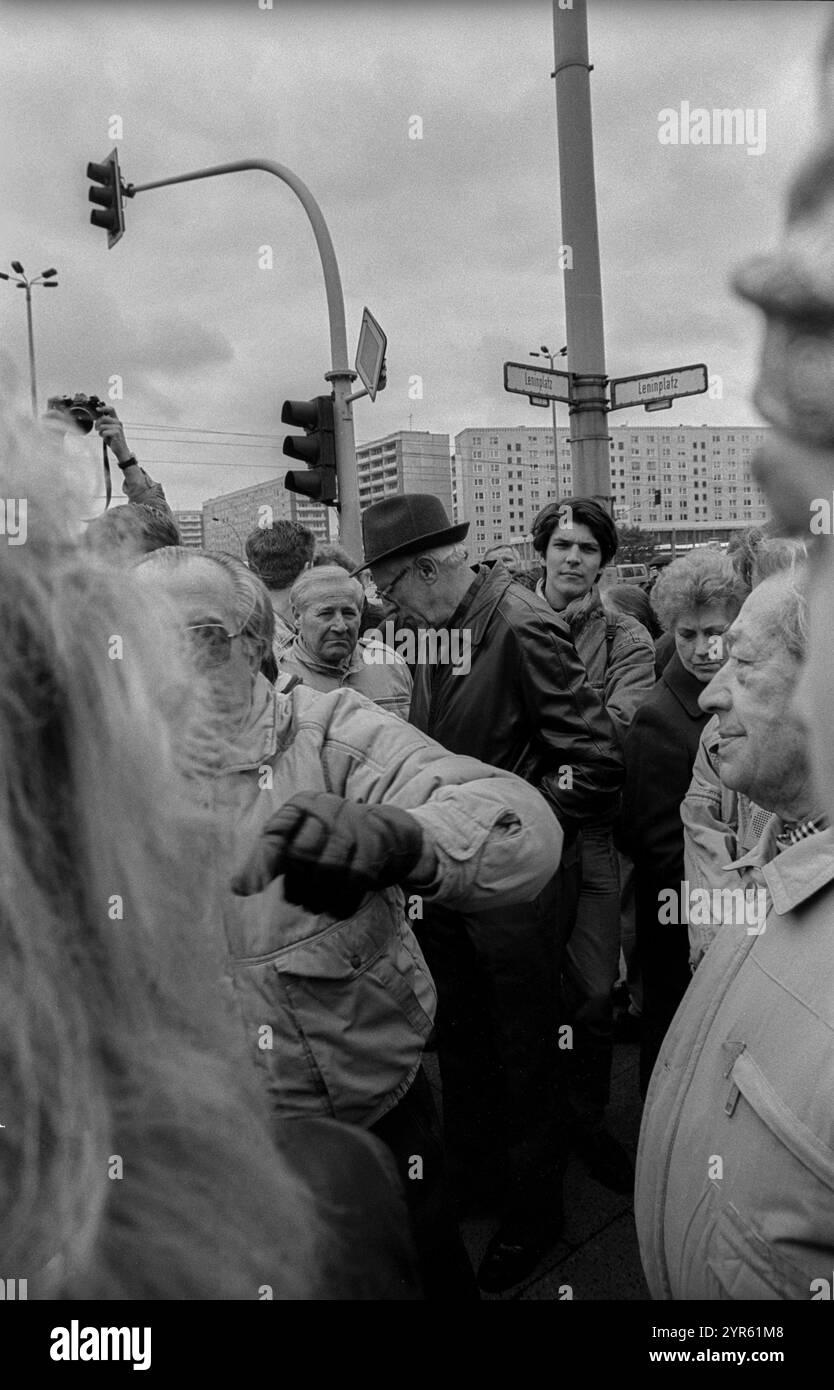 Germany, Berlin, 23 October 1991, demonstration against the demolition ...