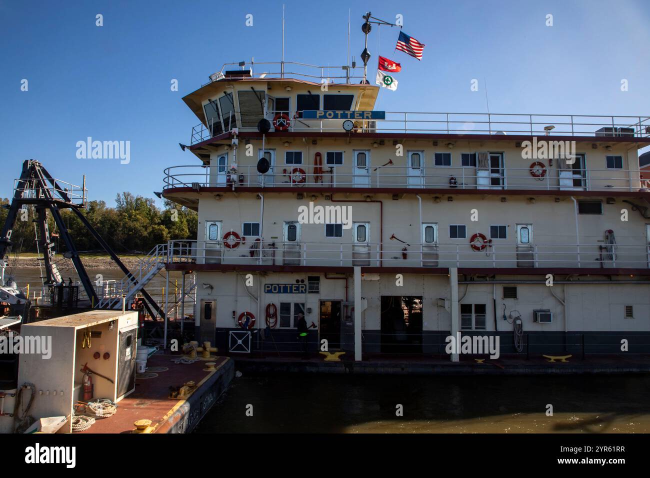 Members of the U.S. Army Corps of Engineers, St. Louis District, board ...