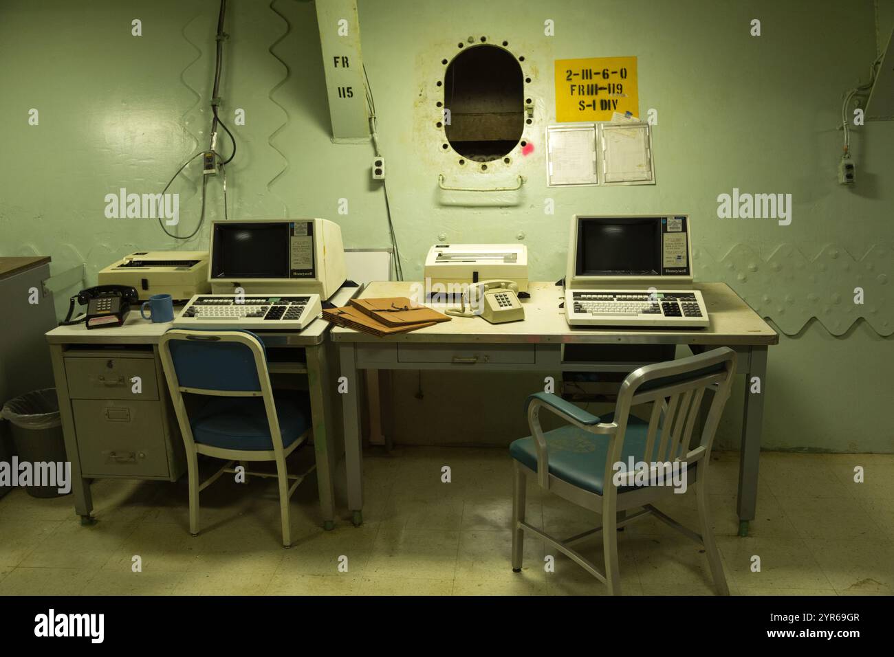 Dimly lit table hi-res stock photography and images - Alamy