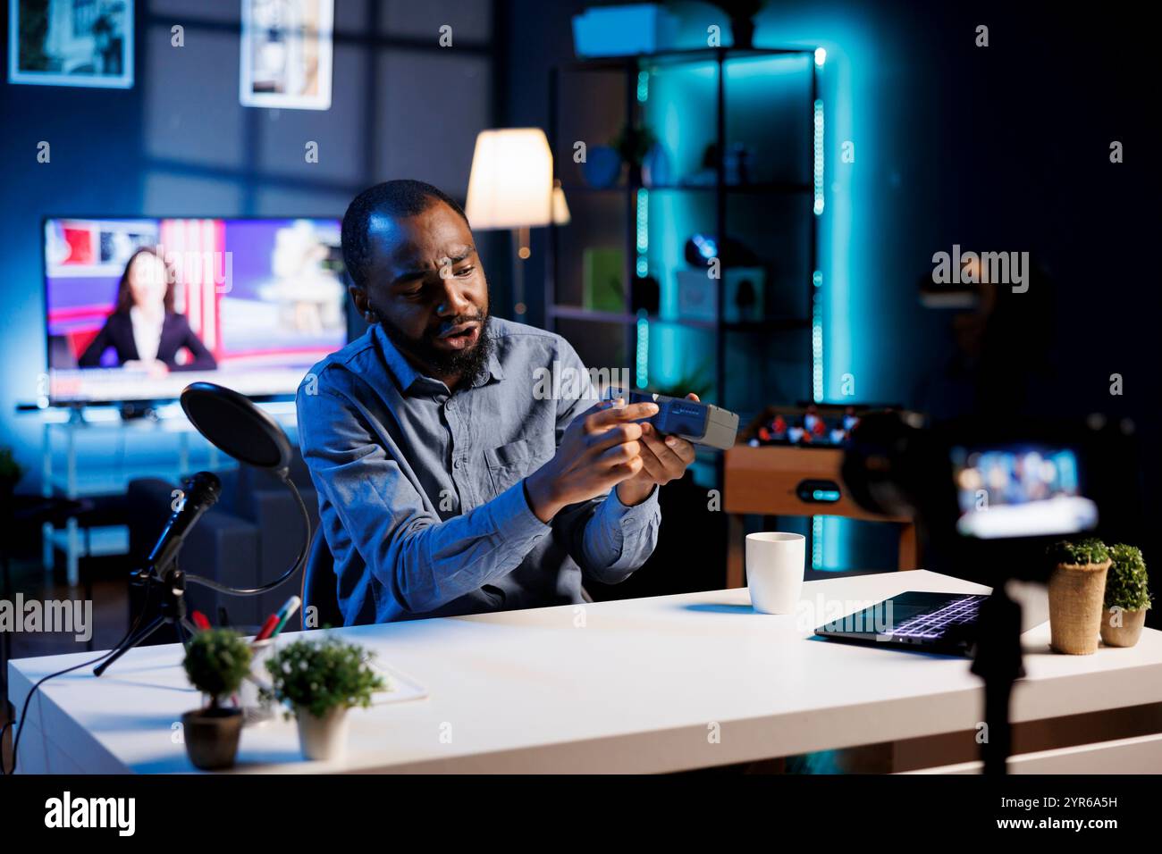 Internal channel hi-res stock photography and images - Alamy