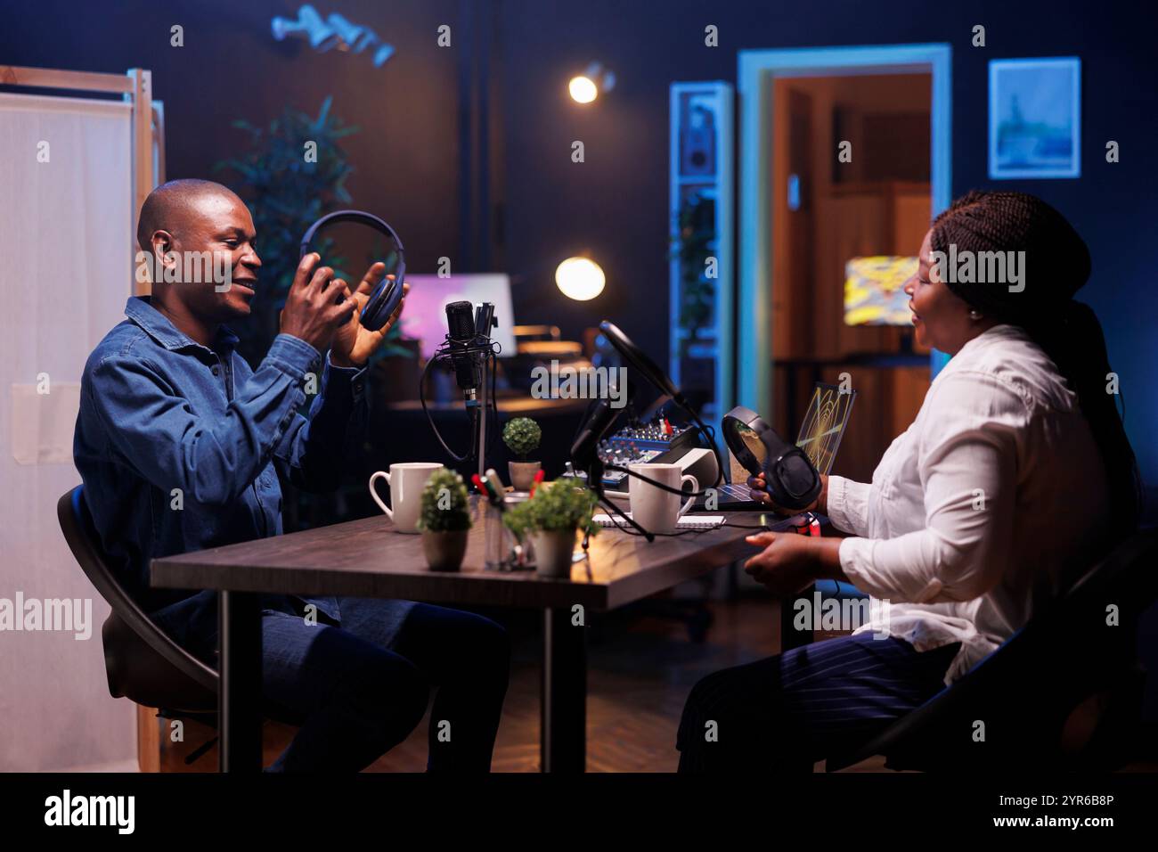 Two young black content creators hi-res stock photography and images ...