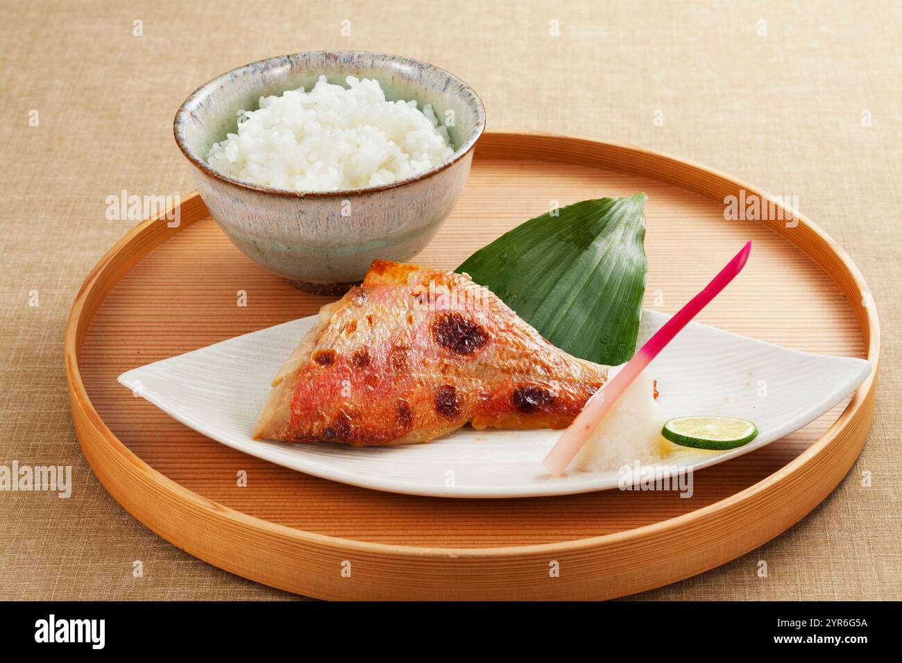 Kinmedai fish hi-res stock photography and images - Alamy