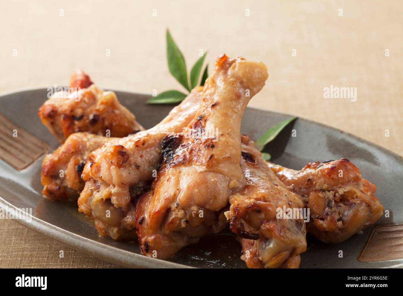 Braised chicken wings Stock Photo - Alamy