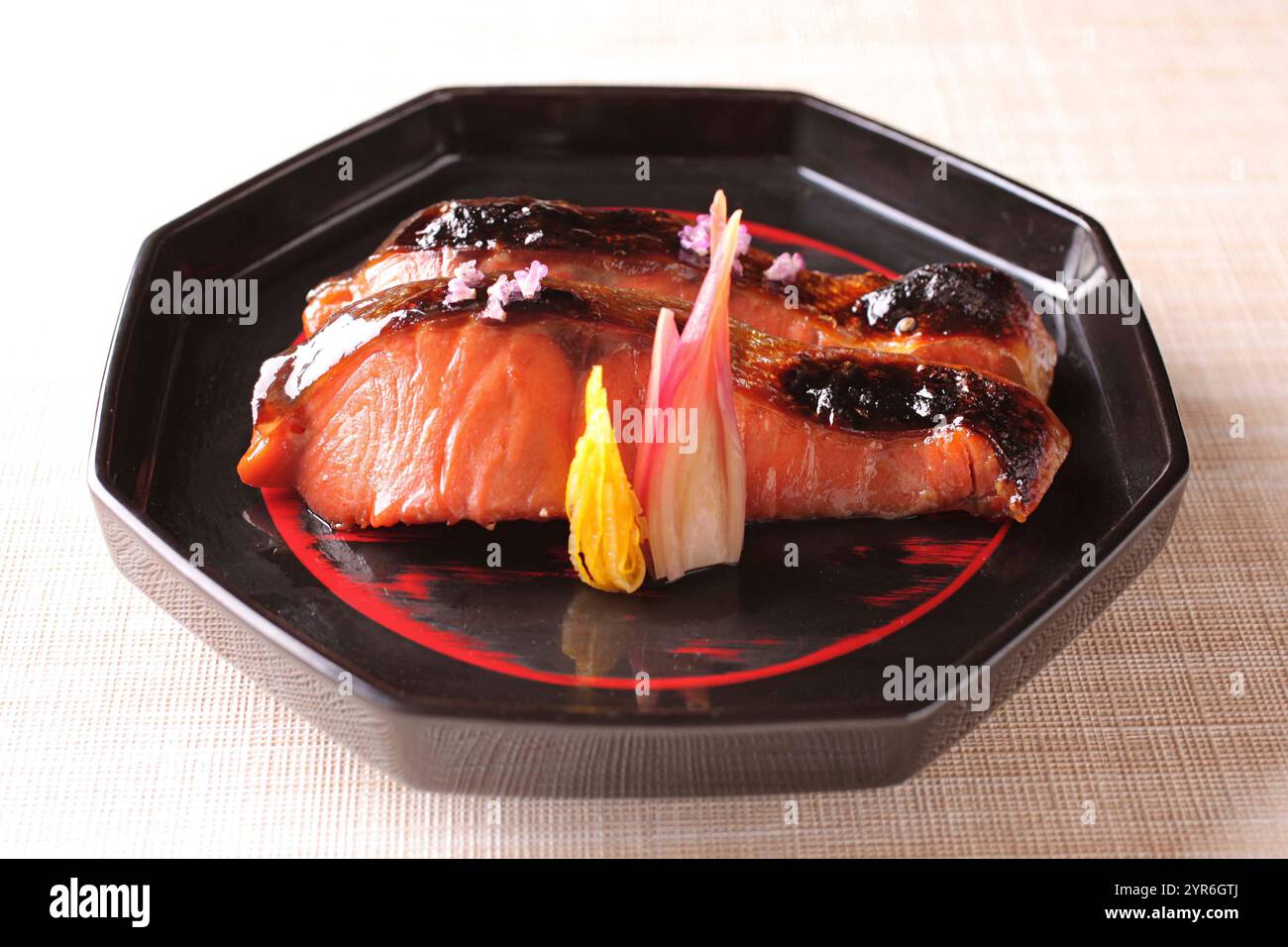 Grilled salmon with yuan (herring roe Stock Photo - Alamy