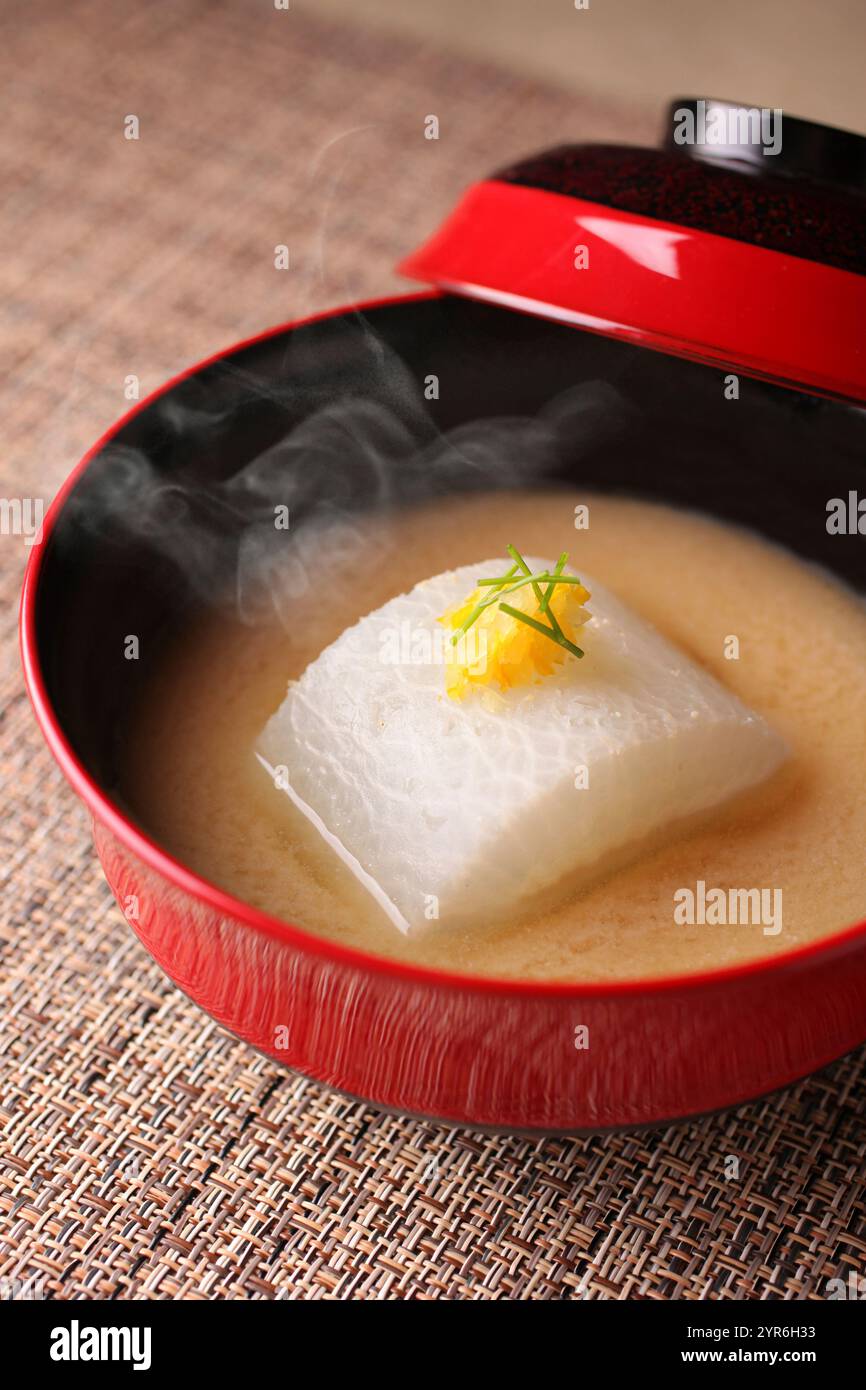 Miso soup - radish and yellow yuzu Stock Photo - Alamy