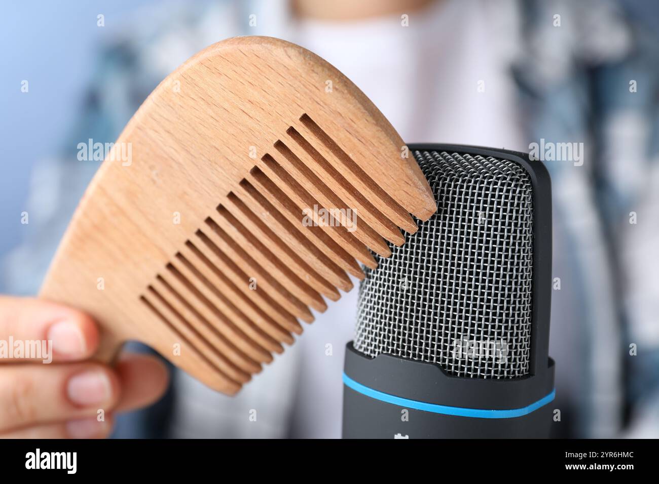 Making asmr sounds microphone hi-res stock photography and images - Alamy
