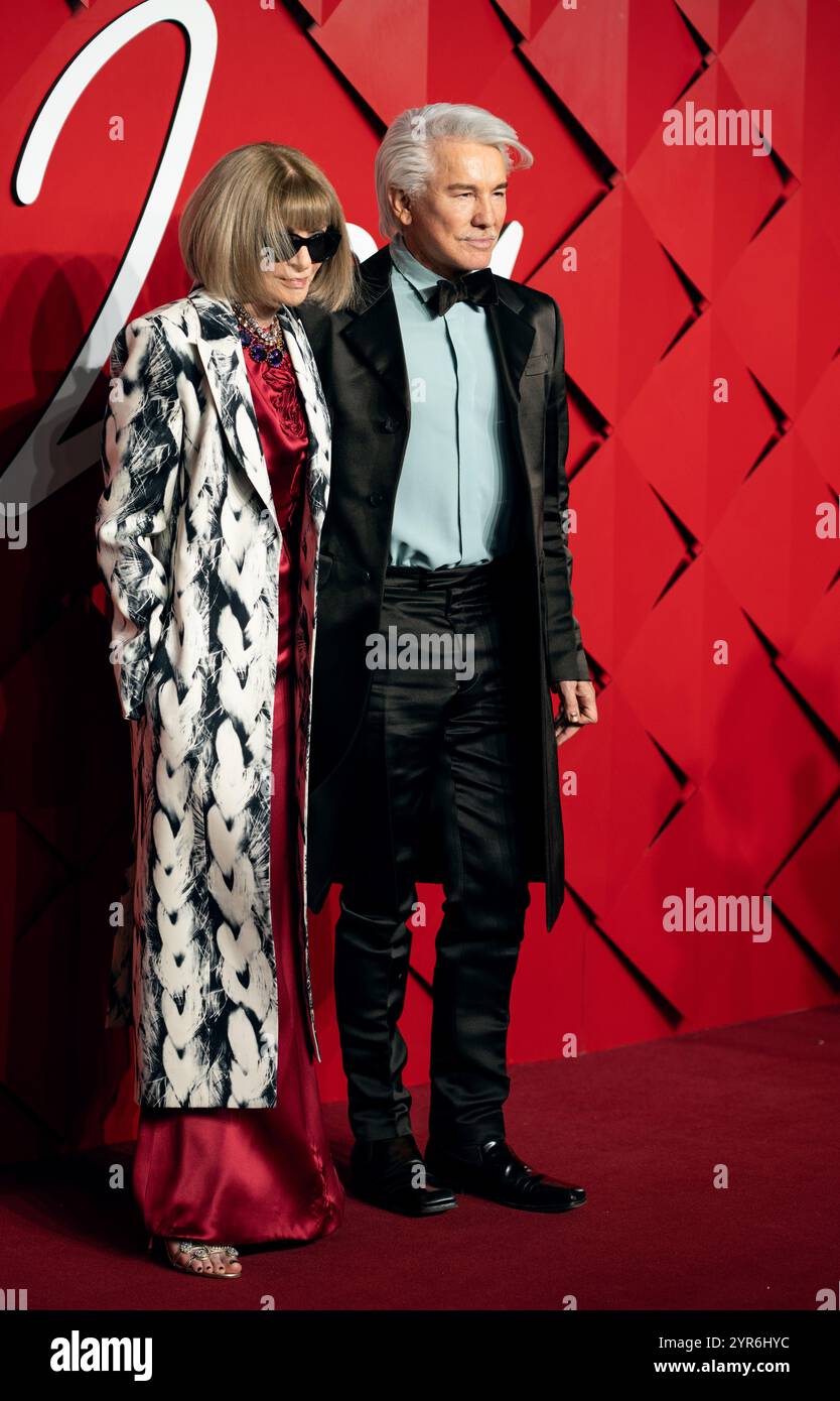 LONDON, ENGLAND - DECEMBER 02: Anna Wintour and Baz Luhrmann attend The ...