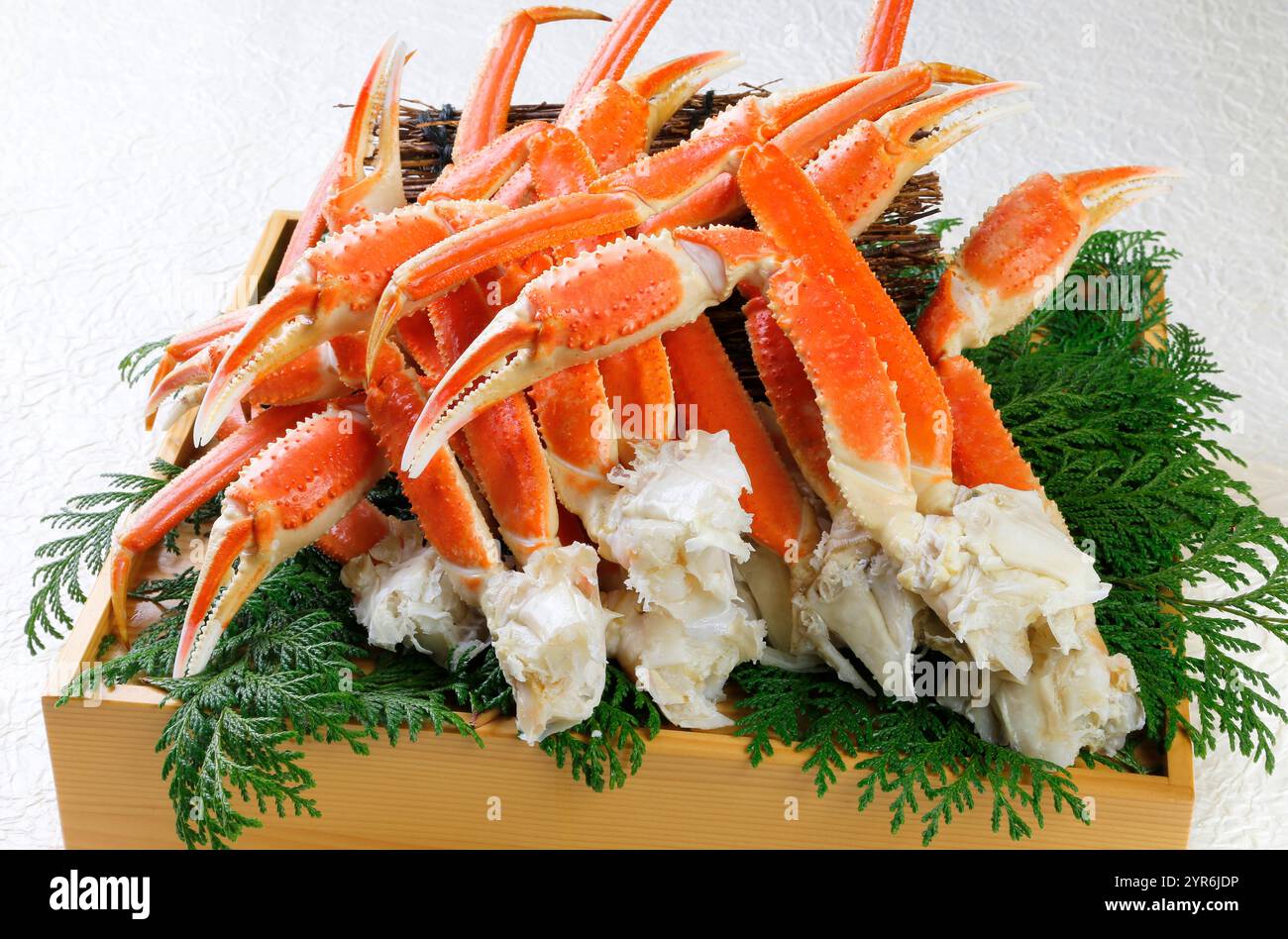 Snow crab legs Stock Photo - Alamy