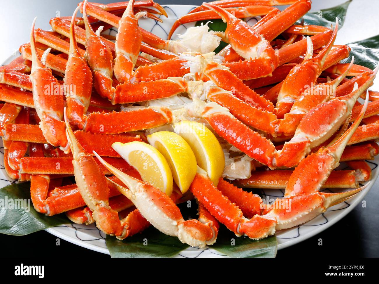 Snow crab legs Stock Photo - Alamy