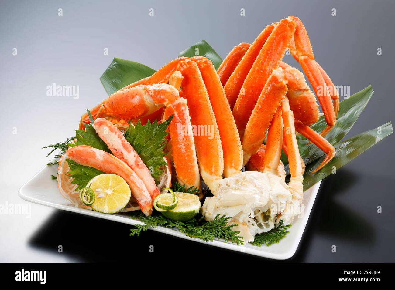 Snow crab legs Stock Photo - Alamy