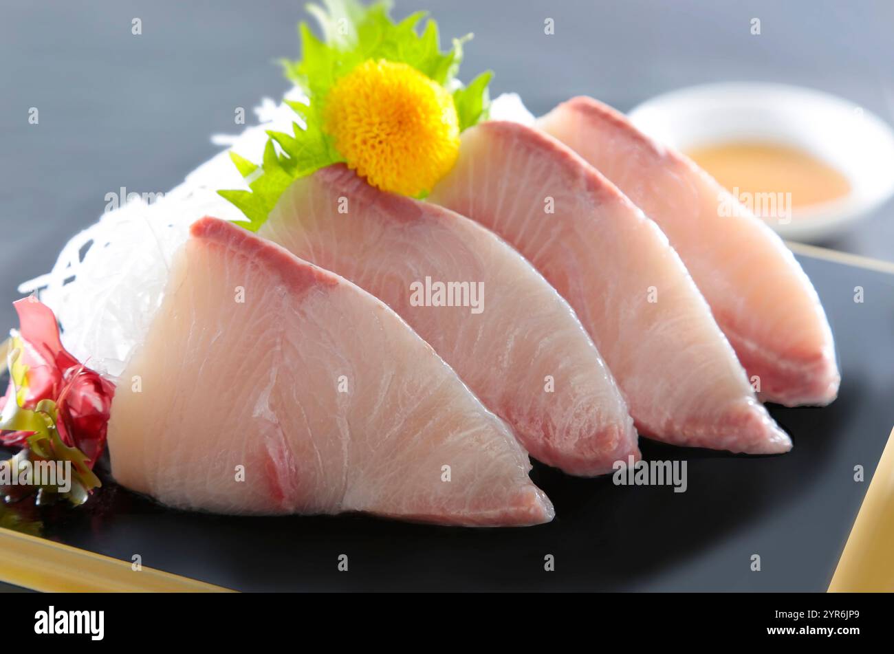 Hamachi fish hi-res stock photography and images - Alamy