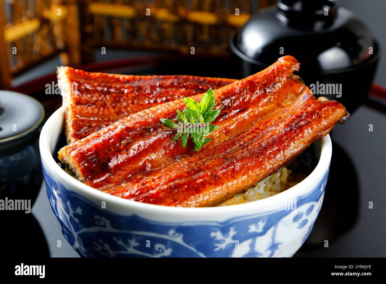 Unagi donburi hi-res stock photography and images - Alamy