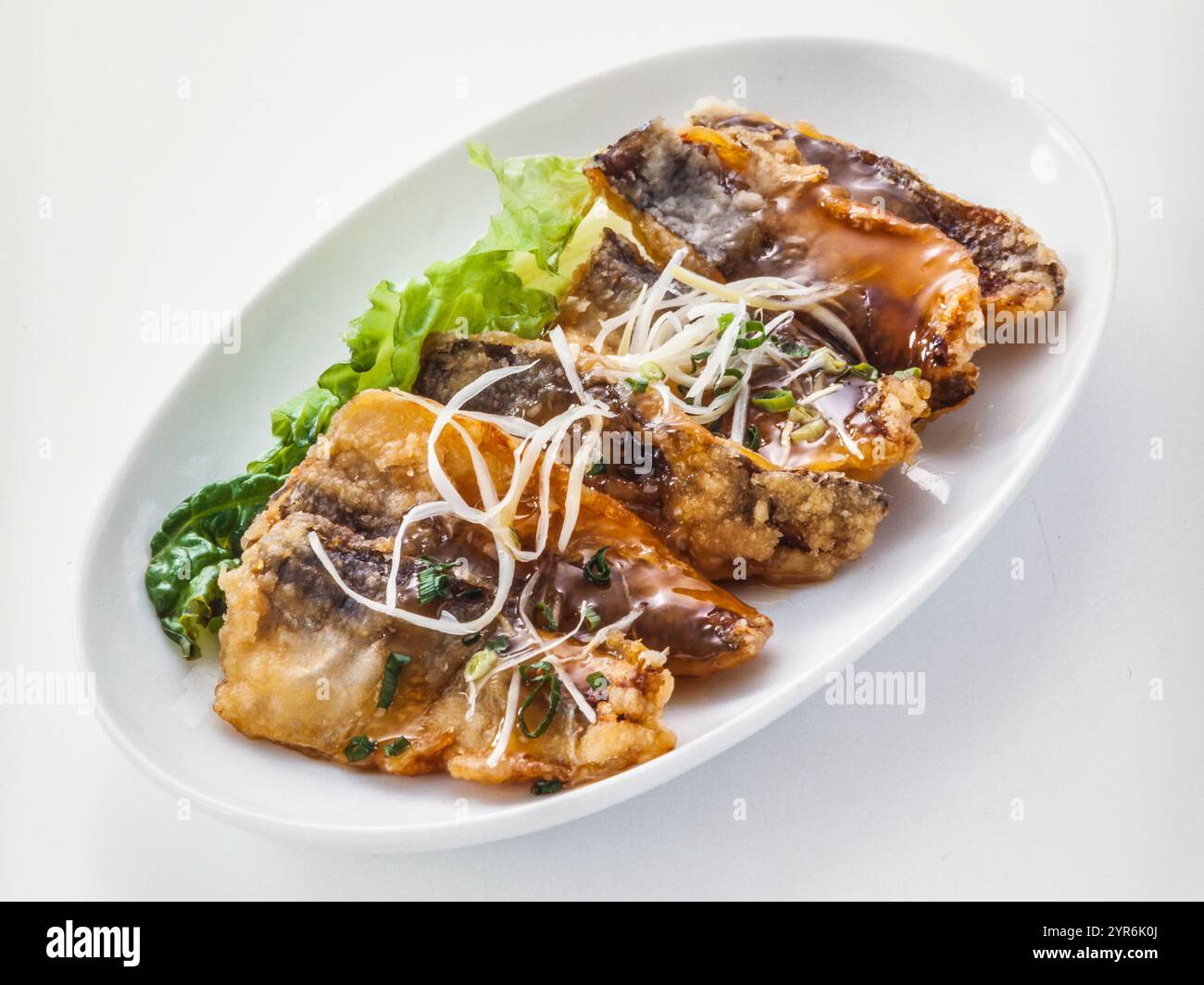 Sauce fish dish hi-res stock photography and images - Alamy