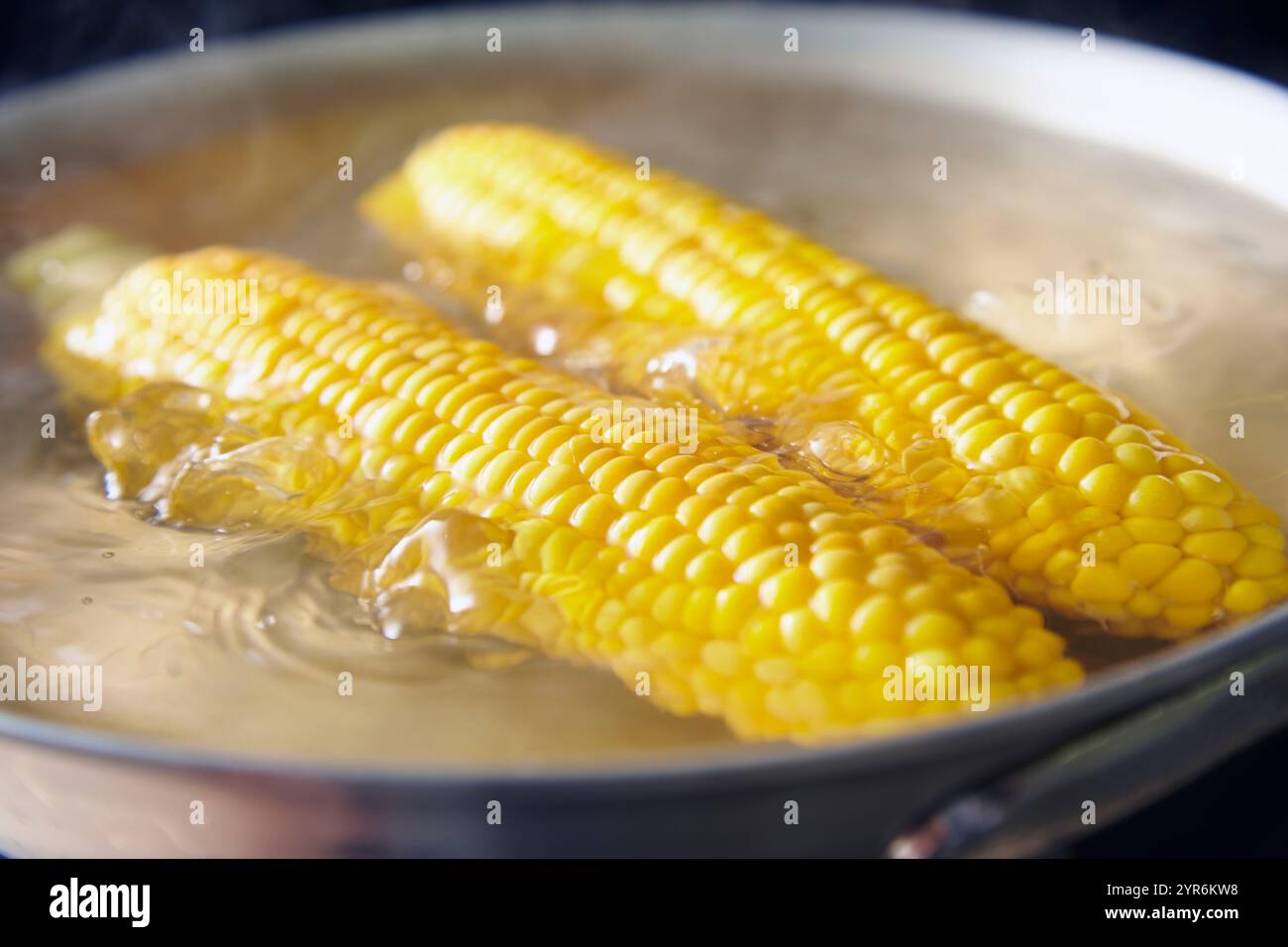Boiling process of sugarcane Stock Photo - Alamy