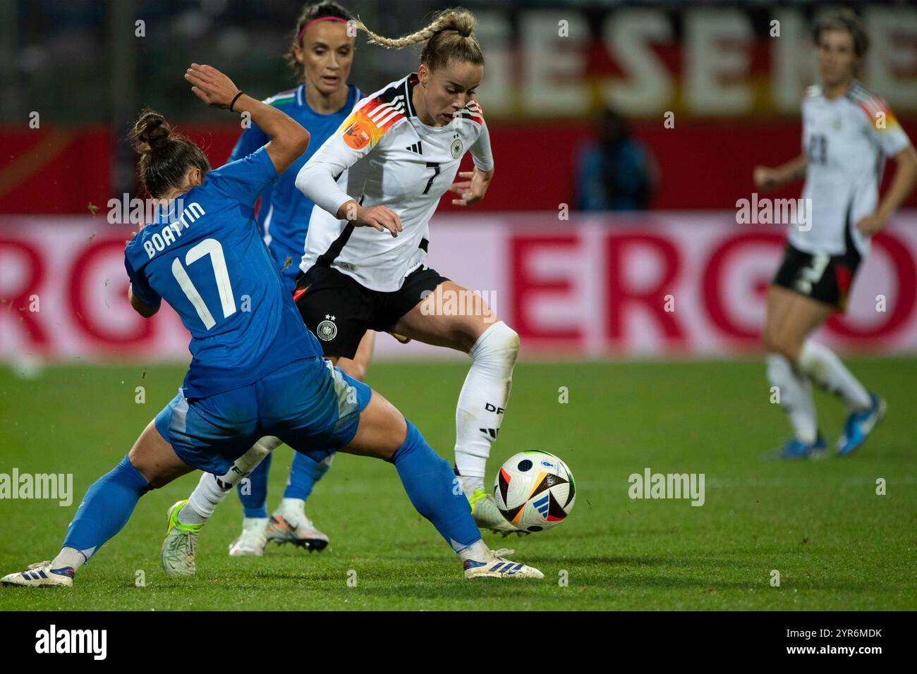 Giulia GWINN (GER) versus Lisa BOATTIN (ITA) and Barbara BONANSEA (ITA ...