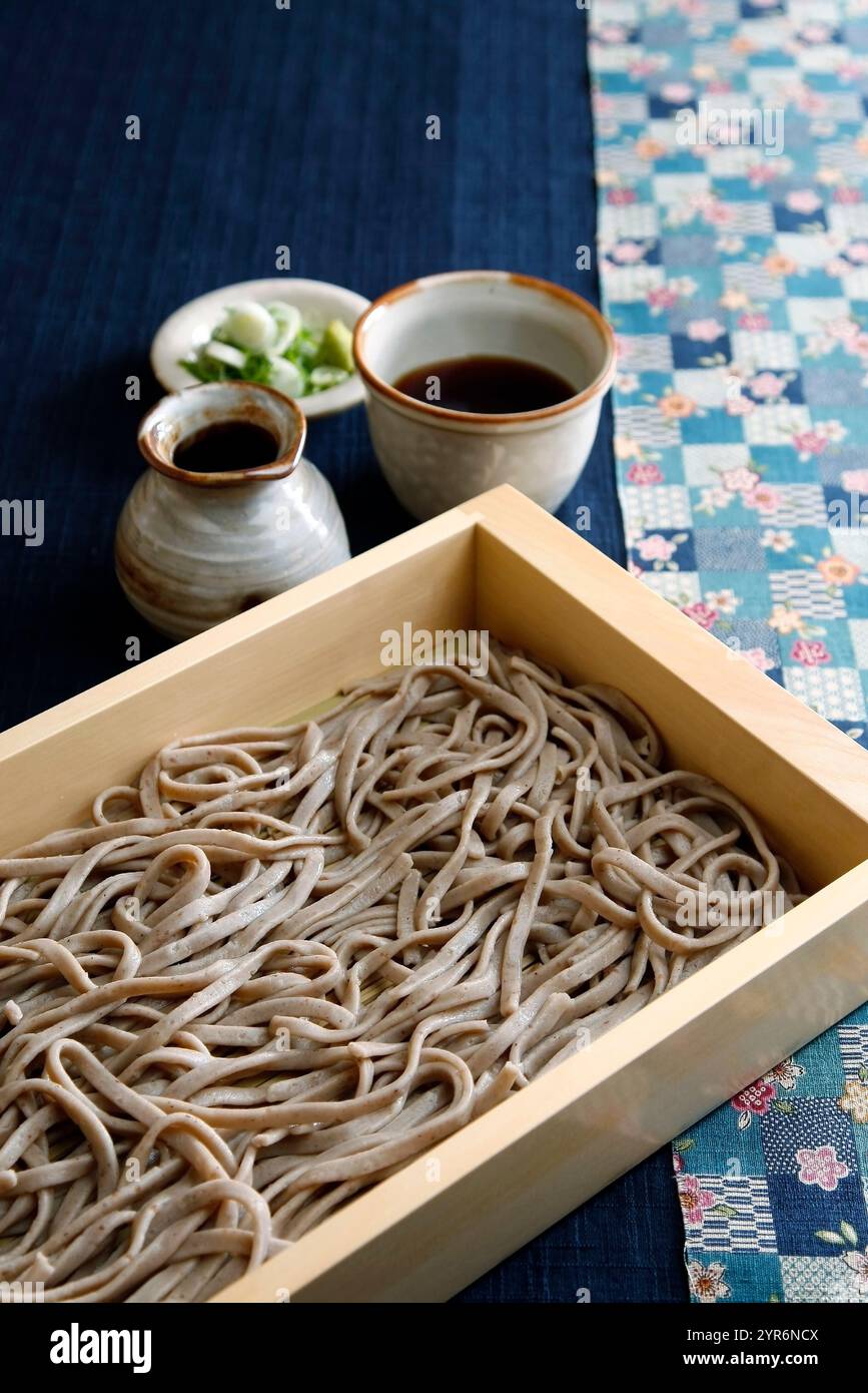Soba with sauce hi-res stock photography and images - Alamy