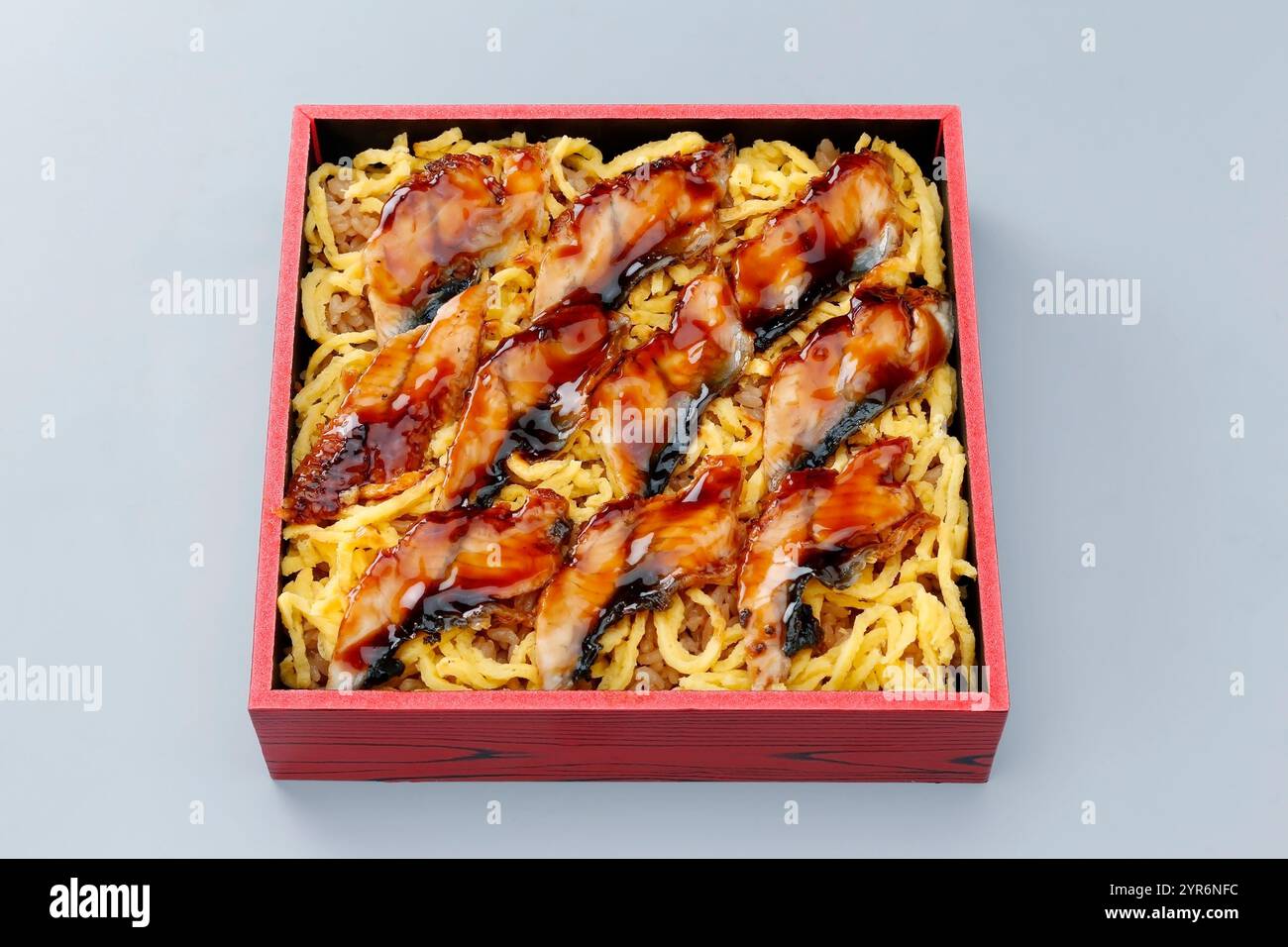Bento sushi hi-res stock photography and images - Alamy