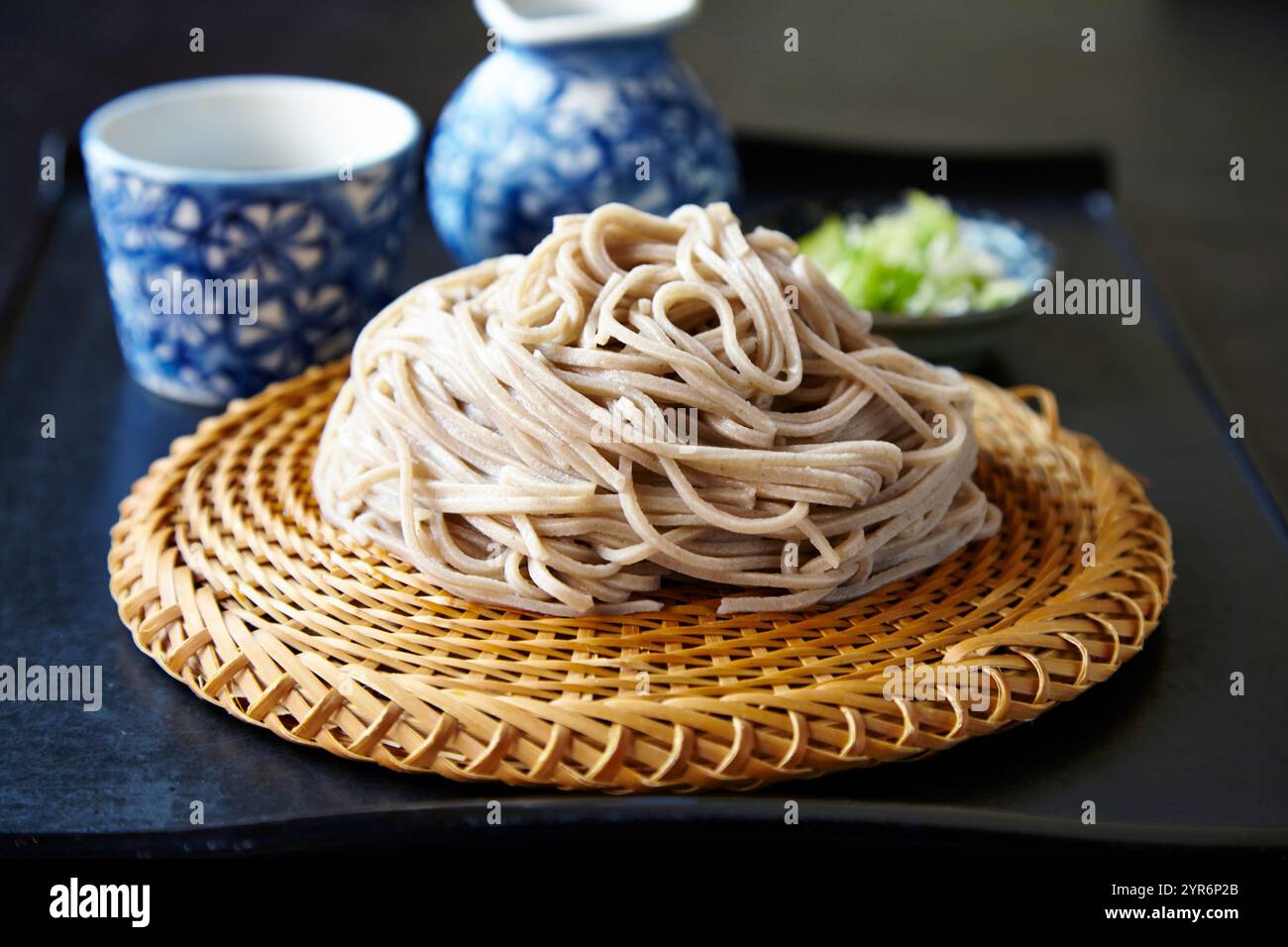 Teuchi Zaru Soba Stock Photo - Alamy