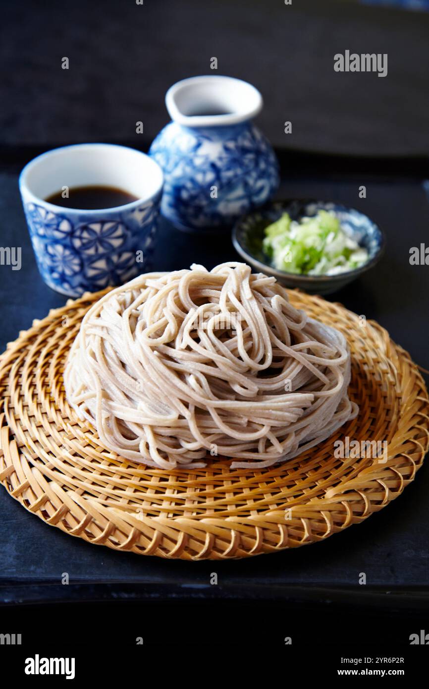 Teuchi Zaru Soba Stock Photo - Alamy