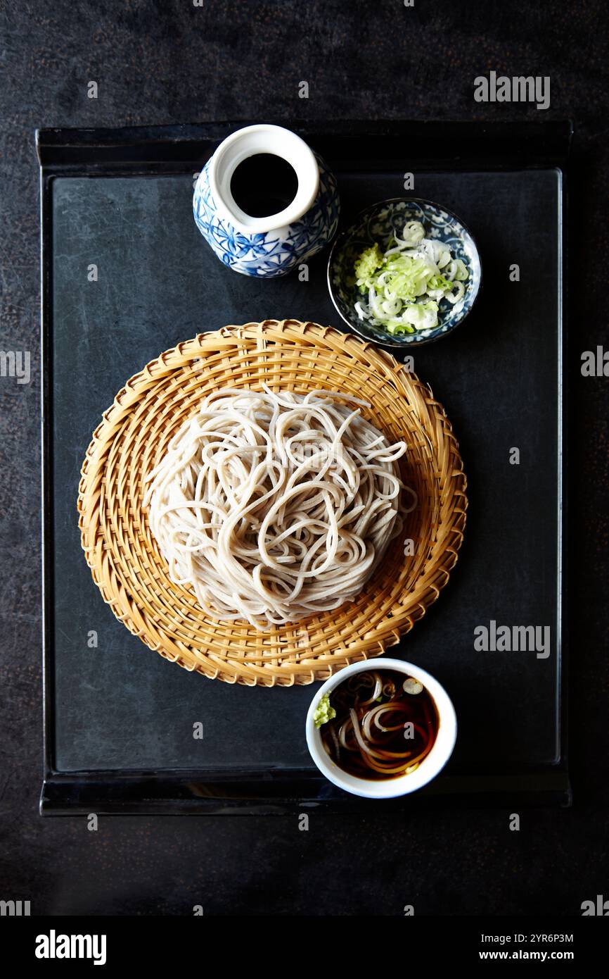 Teuchi Zaru Soba Stock Photo - Alamy