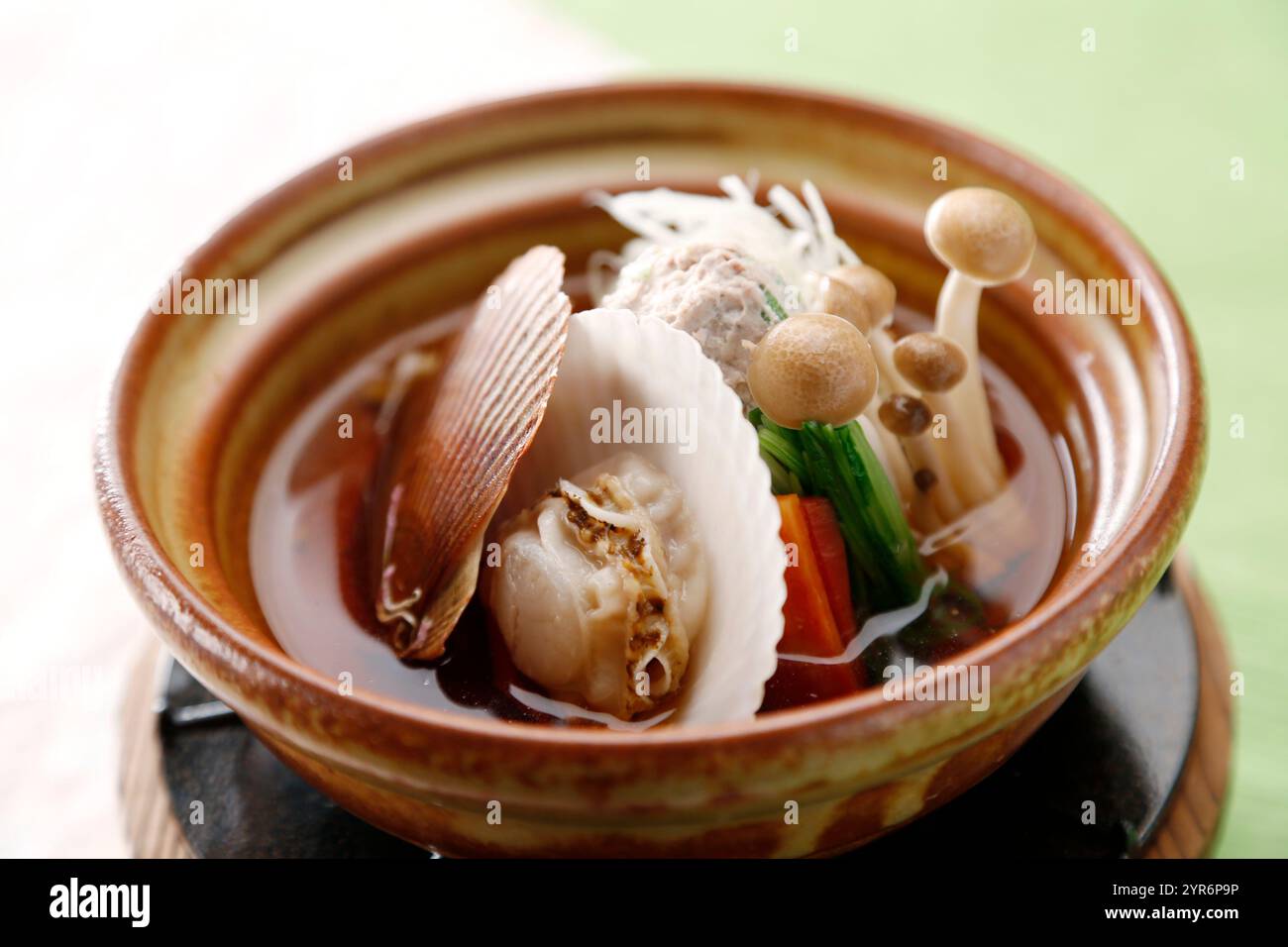 Scallop hot pot Stock Photo - Alamy