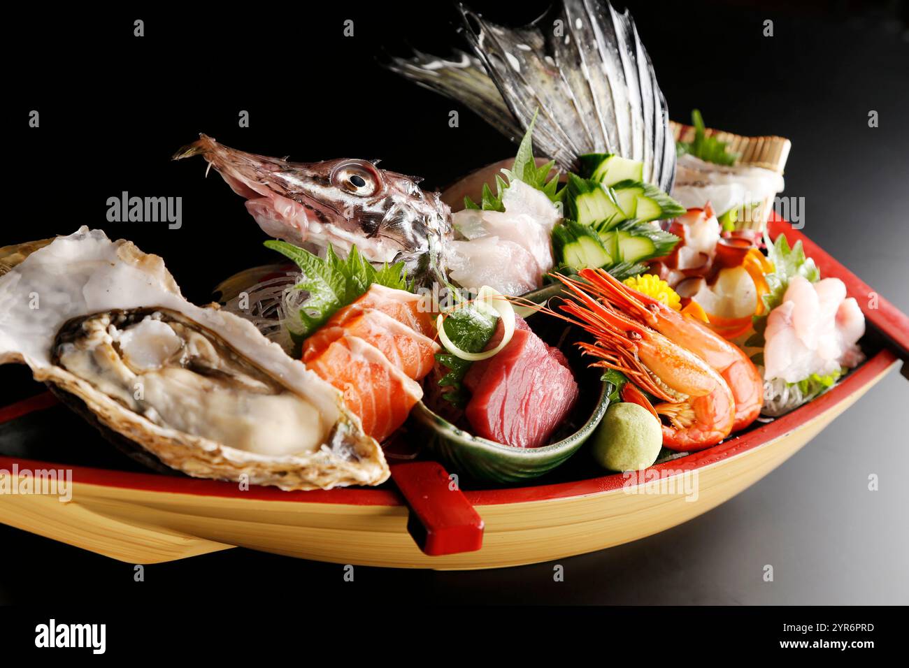 Assorted sashimi of oyster and hakkaku Stock Photo - Alamy