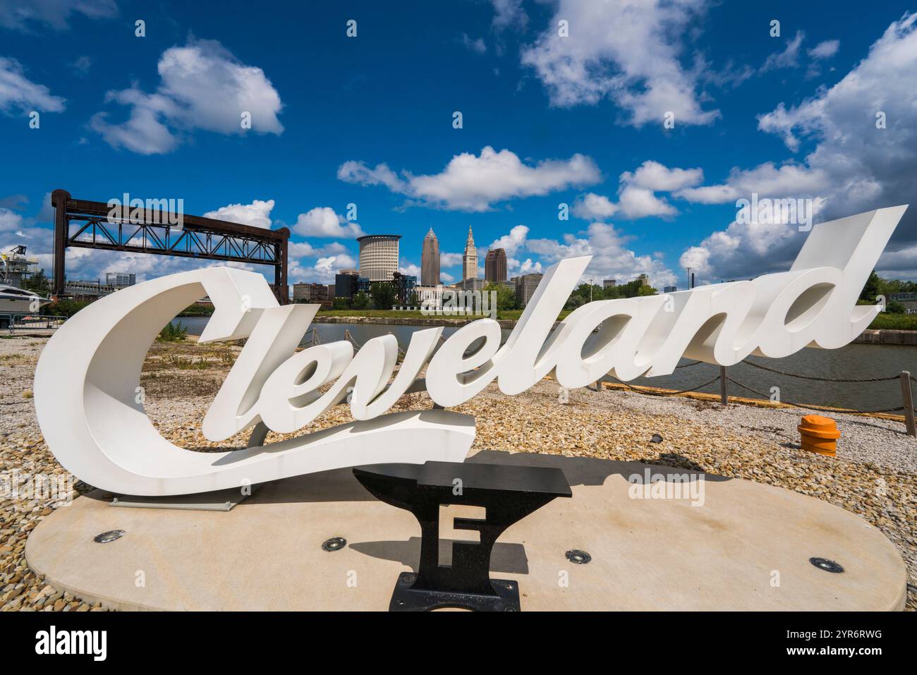 Cleveland ohio skyline 2021 hi-res stock photography and images - Alamy