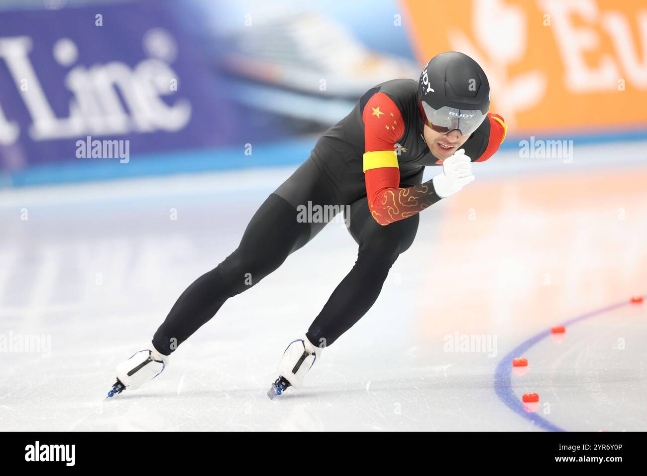 Chinese player Ning Zhongyan completes the final sprint of the Chinese ...